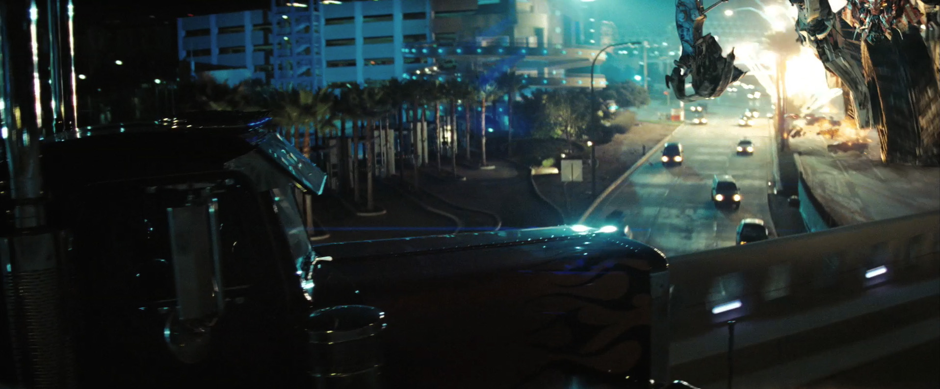 Transformers 3 - High Resolution Trailer #2 Screenshots, The Fallen & Arcee