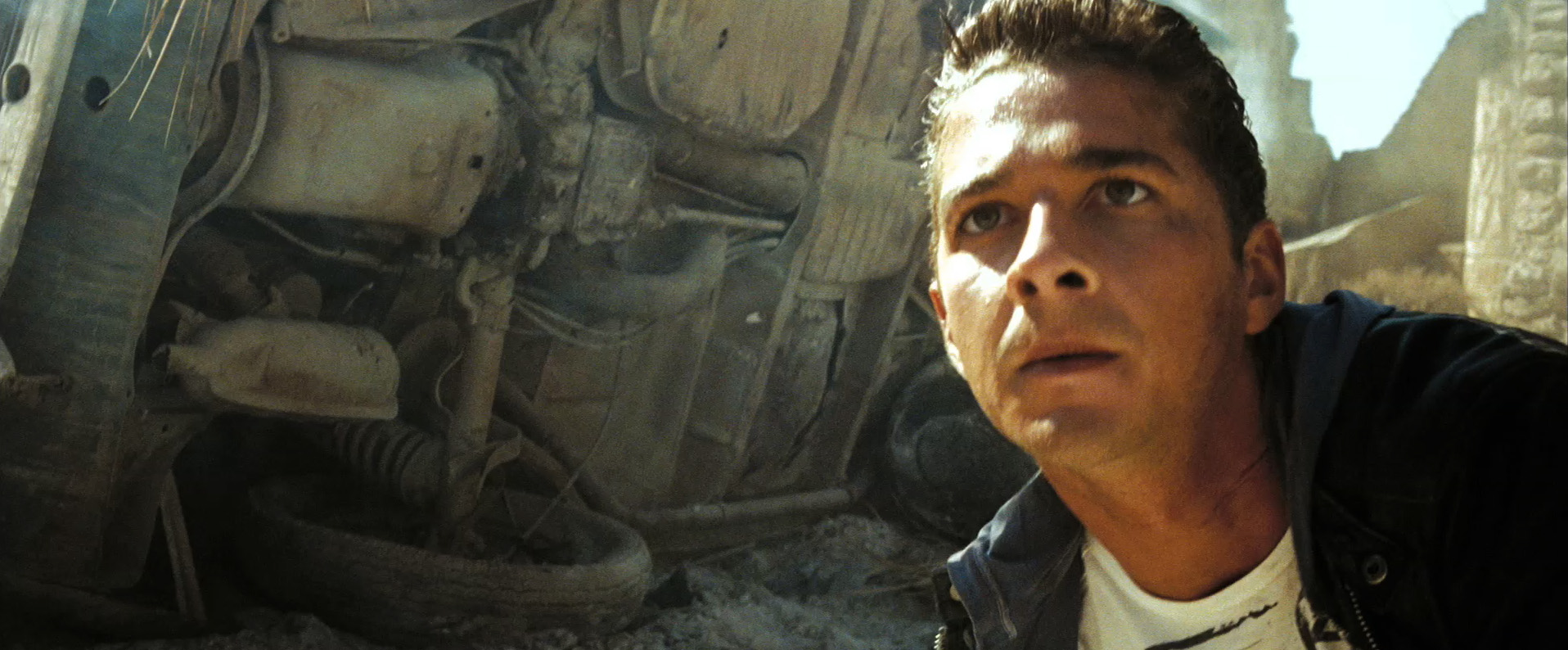 Transformers 3 - High Resolution Trailer #2 Screenshots, The Fallen & Arcee