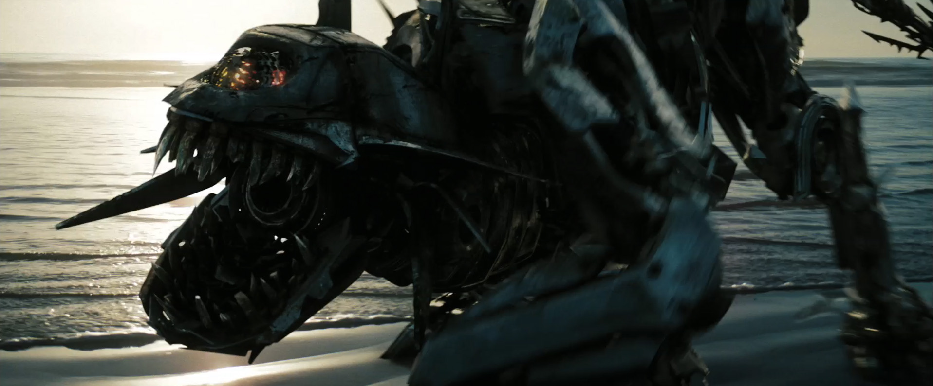 Transformers 3 - High Resolution Trailer #2 Screenshots, The Fallen & Arcee